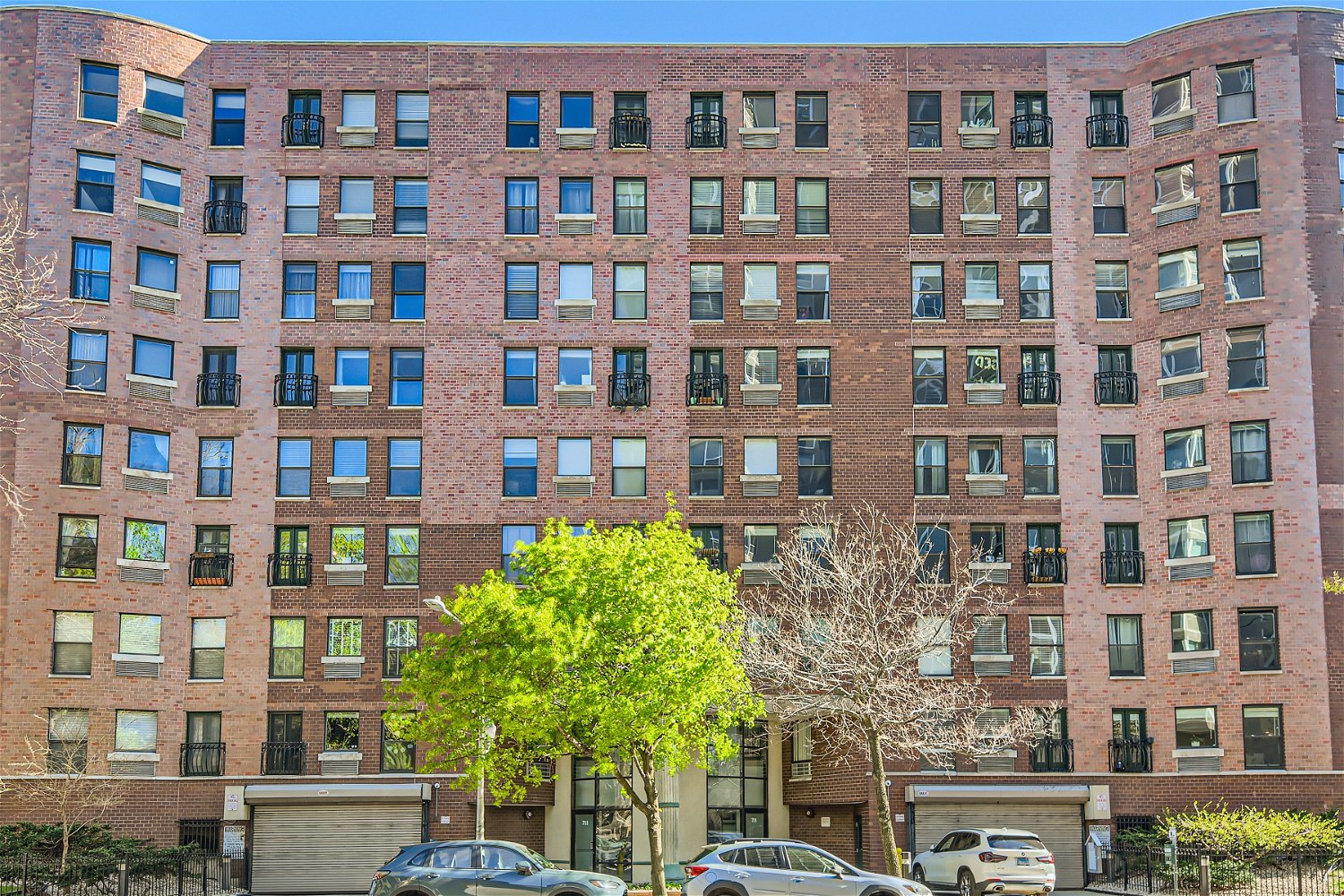 Roam | 711 W Gordon Ter Apt 701 # 701, Chicago, IL, 60613